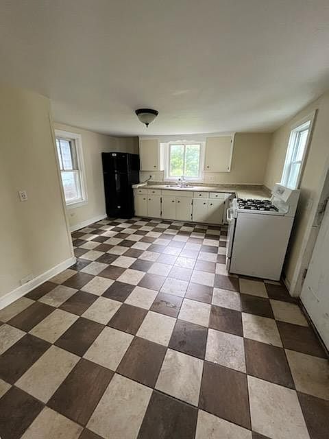 90 Cottage St, Rochester, NY 14608 | Zillow