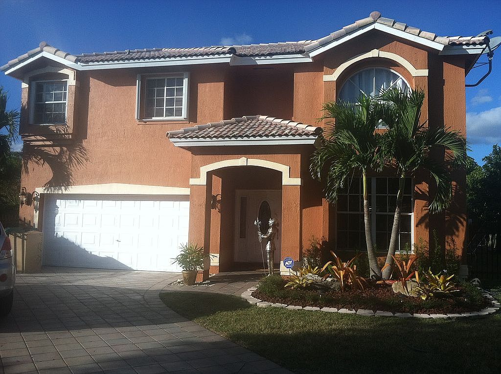 16477 SW 100th Ter, Miami, FL 33196 | Zillow