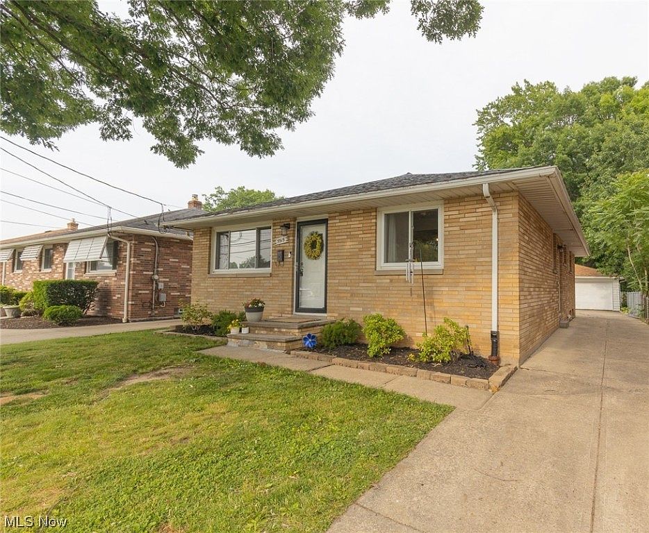 5515 W 48th St, Parma, OH 44134 | Zillow