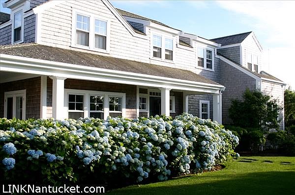 4 Hedge Row, Nantucket, MA 02554 | Zillow