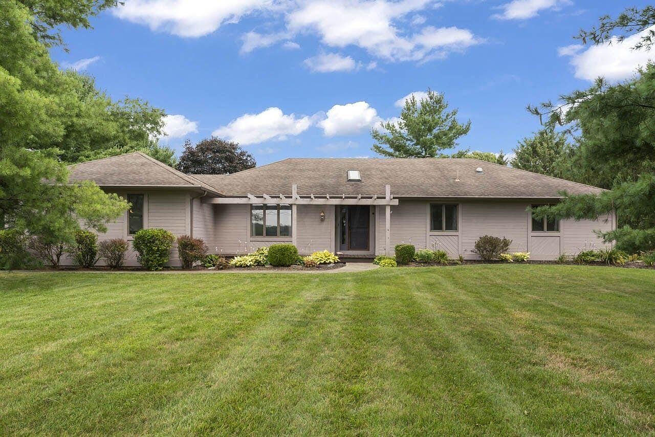 4449 Summit Rd SW, Pataskala, OH 43062 | Zillow