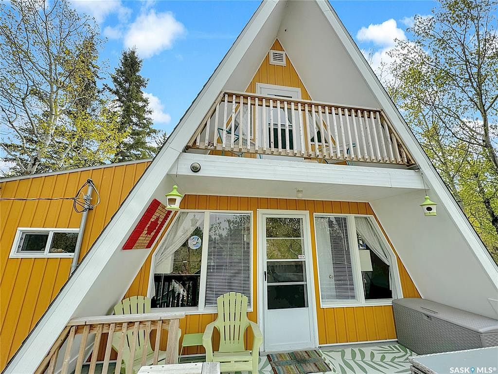 8911 Hunts Cove CRESCENT, Cochin, SK S0M 0L0 | MLS #SK969069 | Zillow