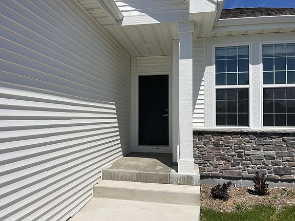 5820 Hunter DRIVE, Racine, WI 53406 | MLS #1875127 | Zillow