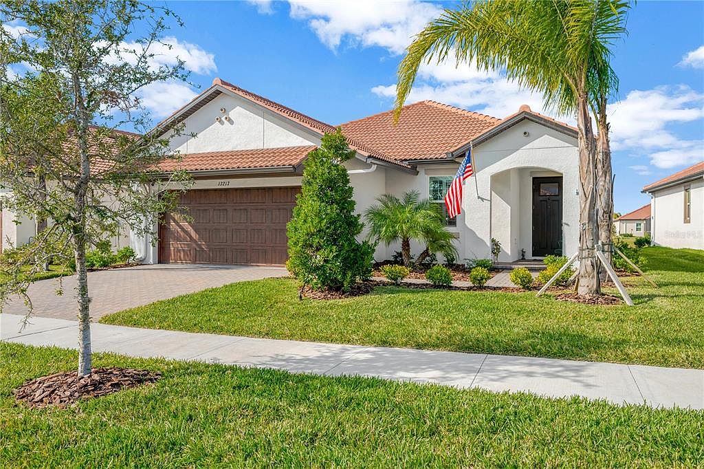 17217 Sparrow Case St, Wimauma, FL 33598 | Zillow