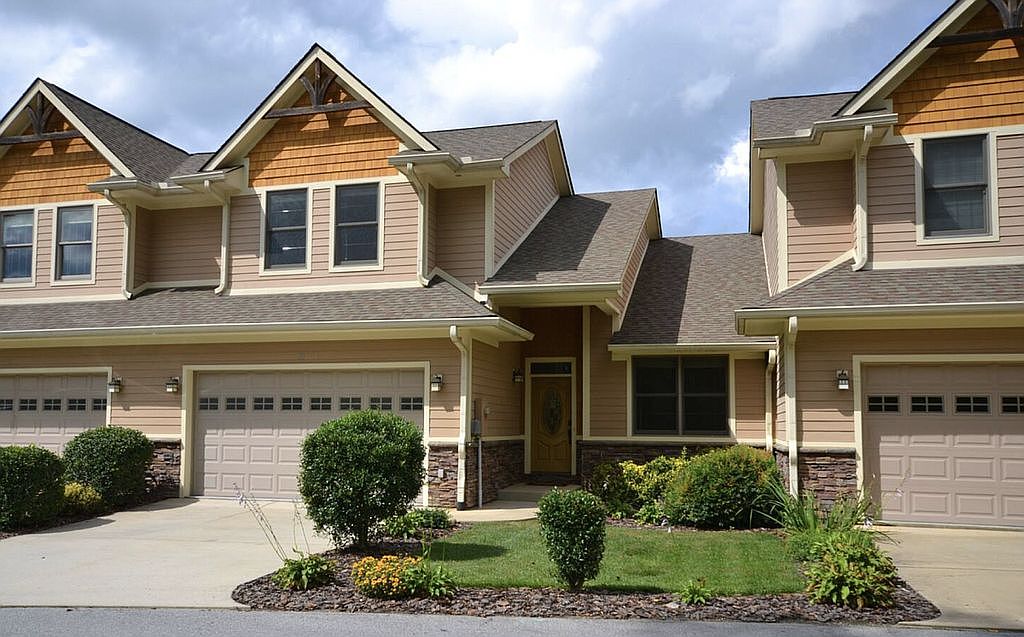 33 Winter Hawk Dr, Arden, NC 28704 | Zillow