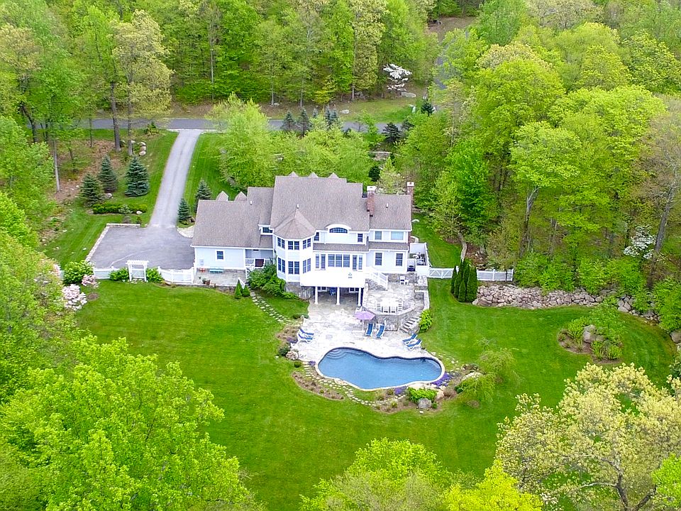 18 Dann Farm Rd, Pound Ridge, NY 10576 | Zillow