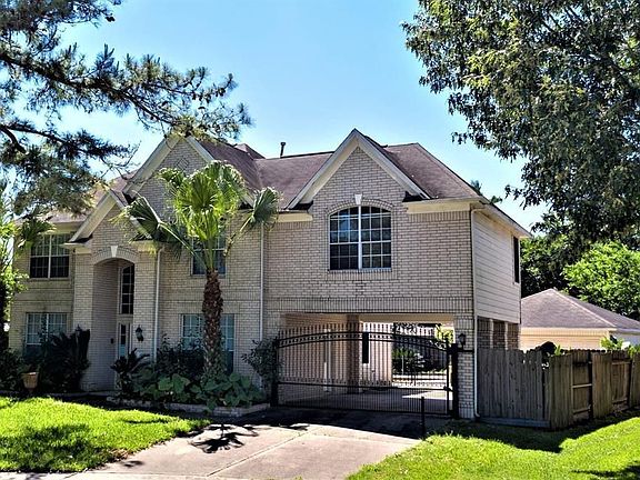10707 Willow Crossing Ct, Houston, TX 77064 | Zillow