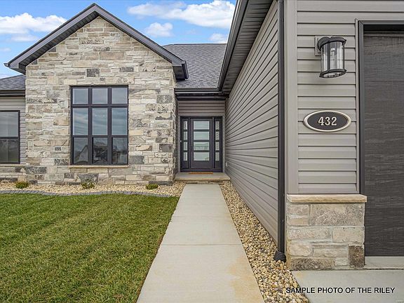 428 Hayden Dr, Waterloo, IL 62298 | MLS #24074484 | Zillow