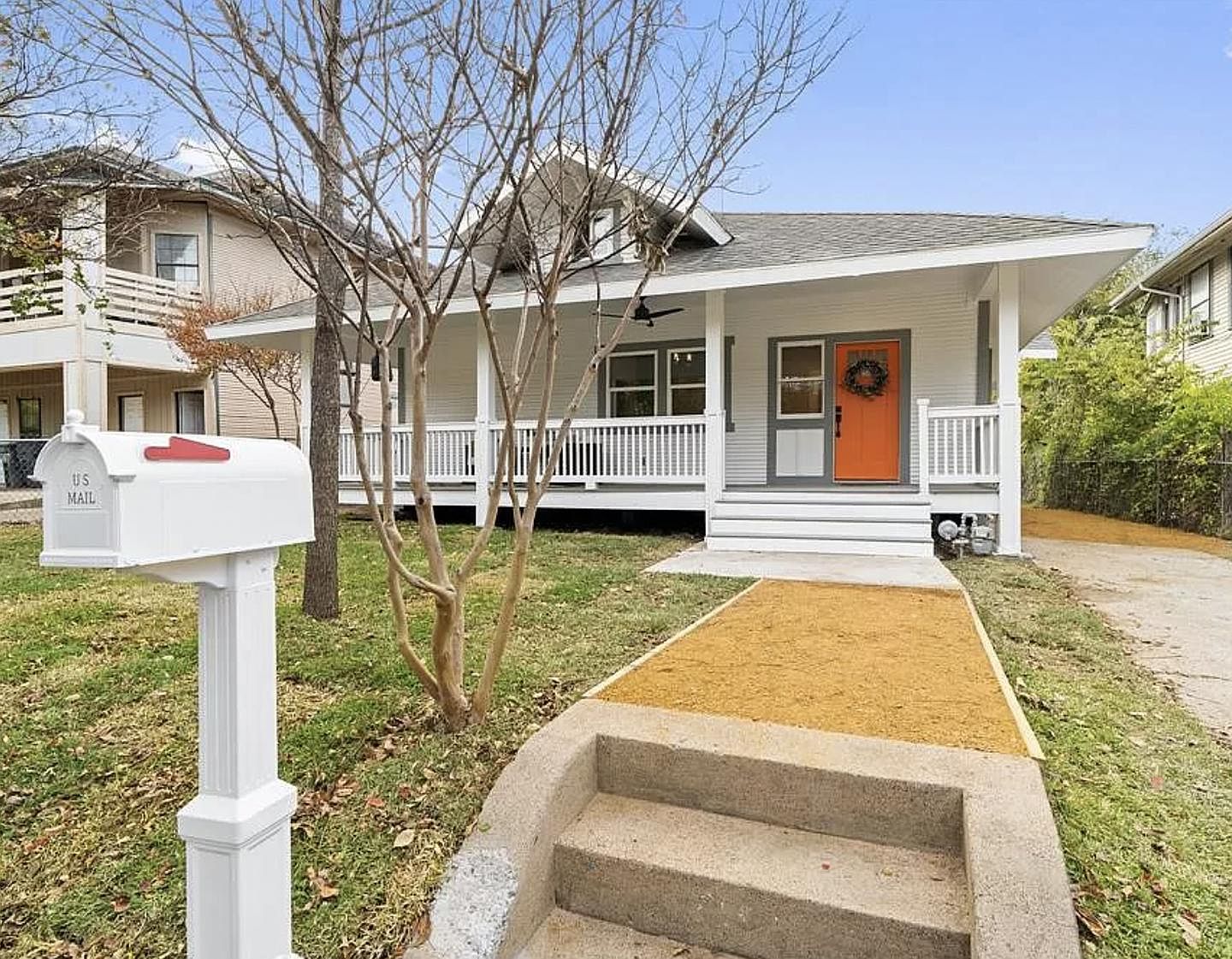 813 Elsbeth St, Dallas, TX 75208 | Zillow