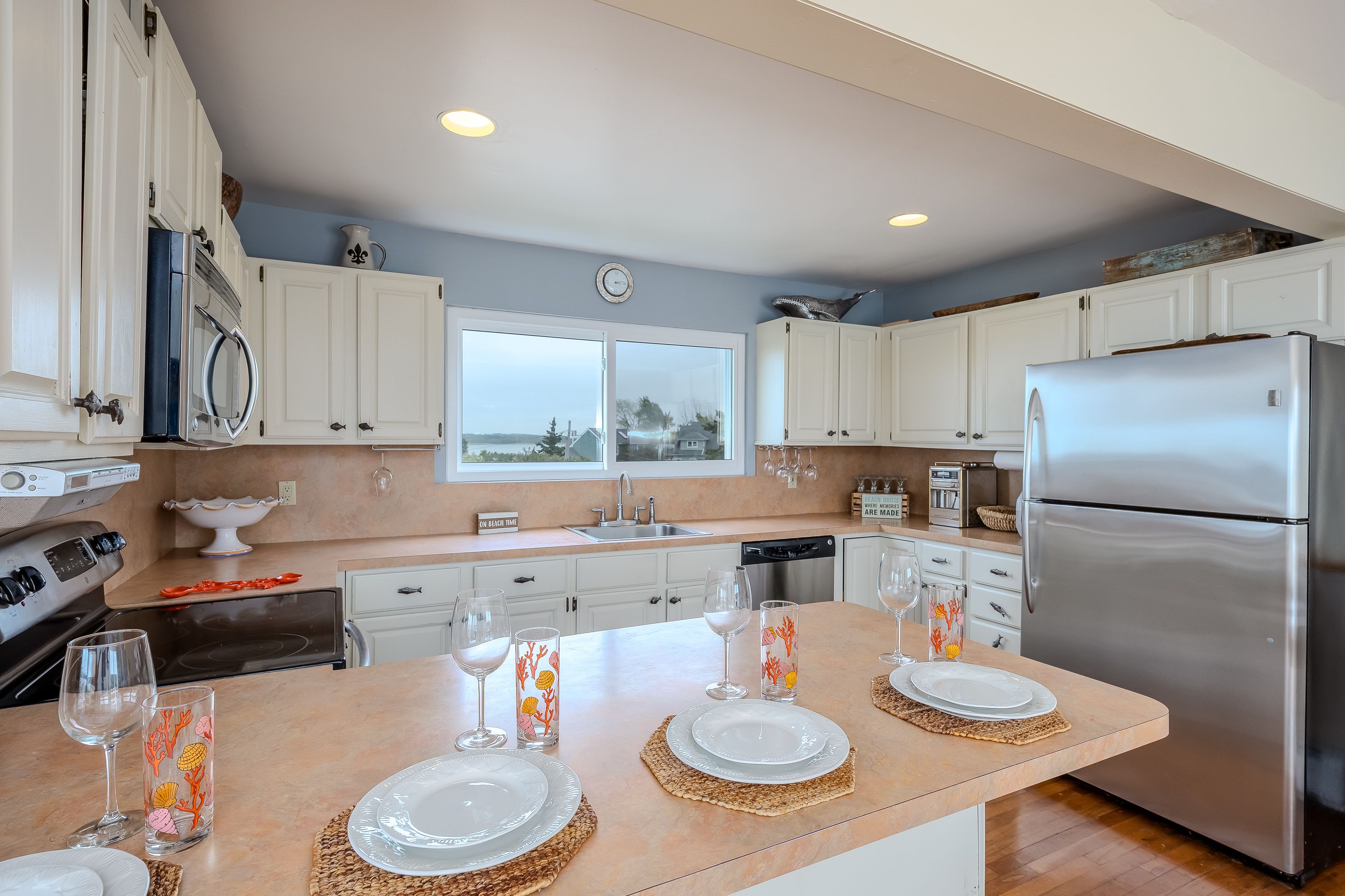 19 Cold Spring Ct, Southampton, NY 11968 | Out East