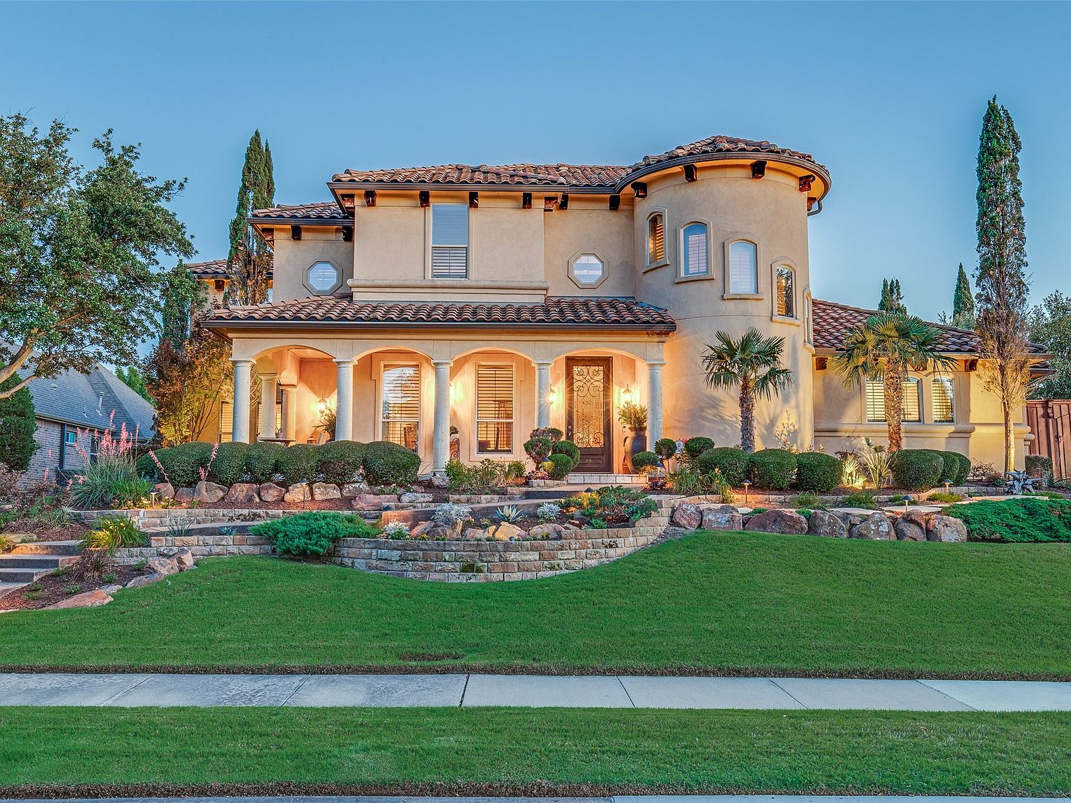2606 Queen Elizabeth Blvd, The Colony, TX 75056 | MLS #20941211 | Zillow