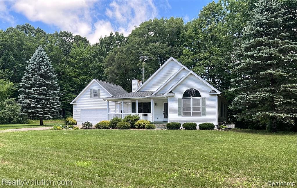 2325 Long Lake Rd, Lapeer, MI 48446 | MLS #20230058621 | Zillow