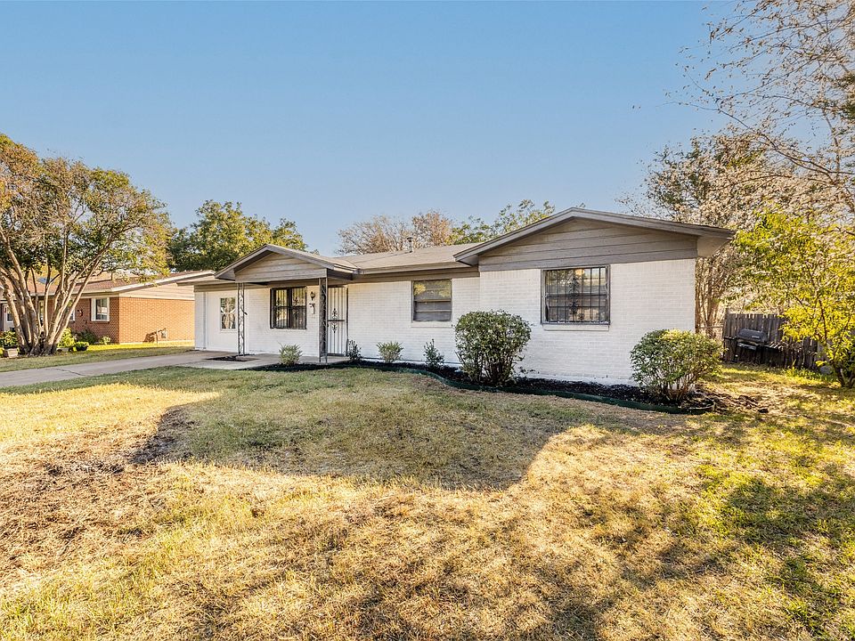 5625 Cloverdale Dr, Fort Worth, TX 76134 | Zillow