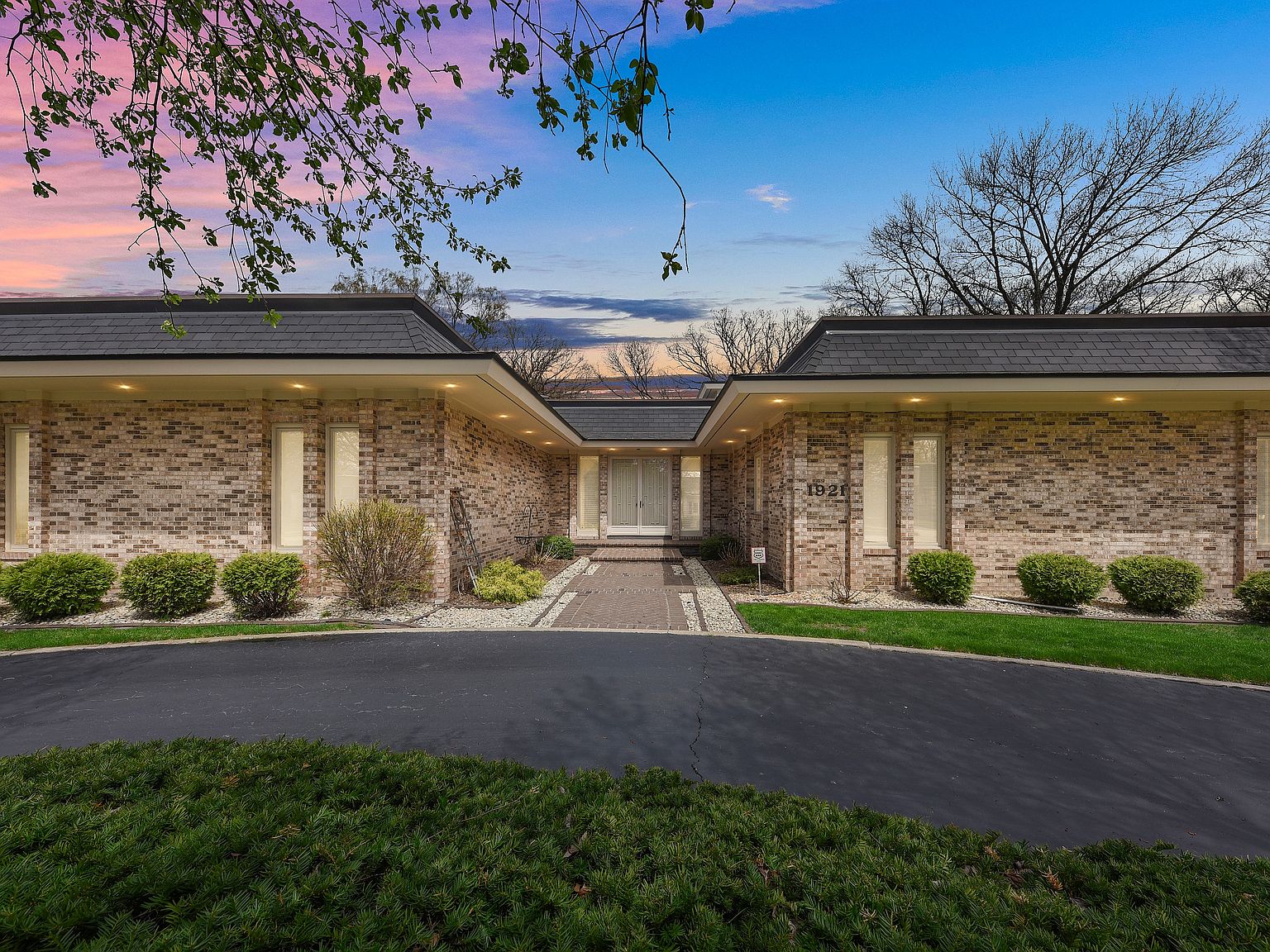 1921 Ada Ln, Munster, IN 46321 | Zillow