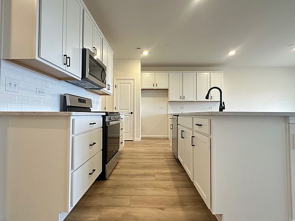 5949 Hawkweed Dr, Naperville, IL 60564 | Zillow