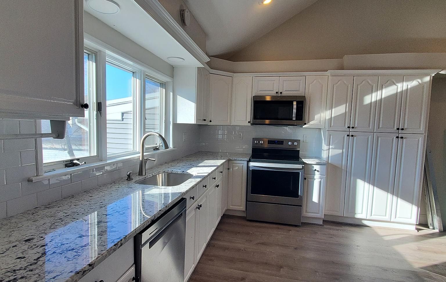 55 Holten St #2, Peabody, MA 01960 | Zillow