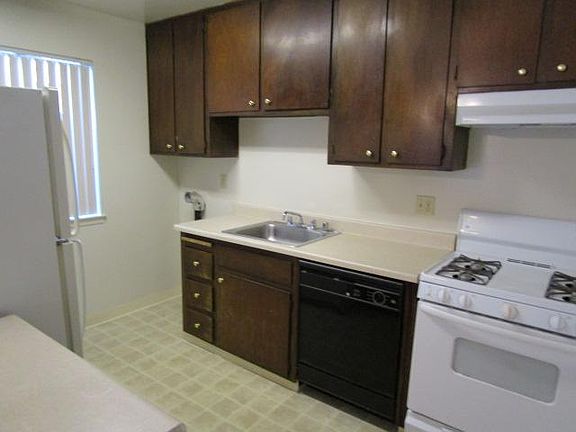 234 Strathaven Way APT B, Stockton, CA 95210 | Zillow