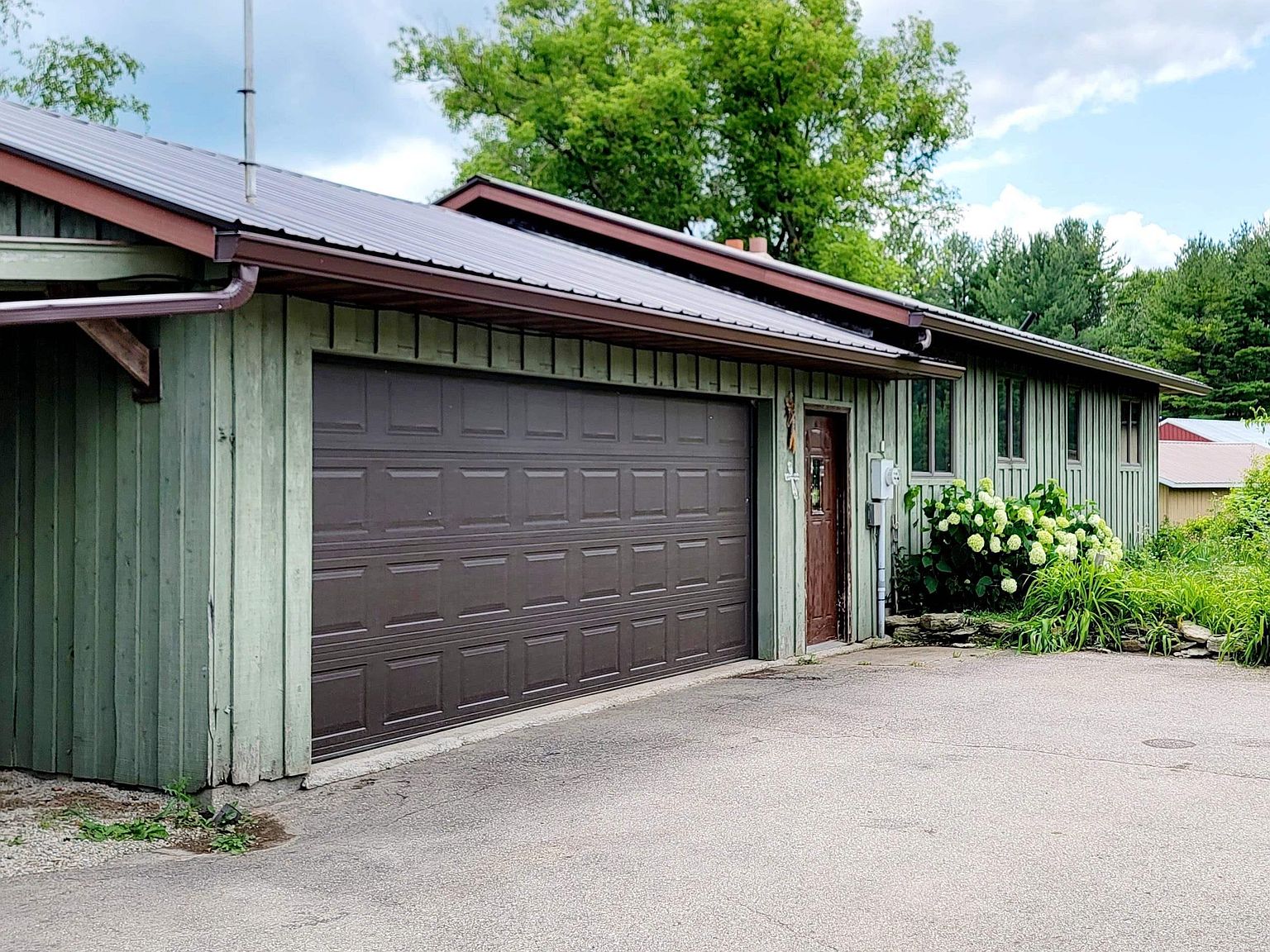 5831 Sobieski Rd, Menominee, MI 49858 | Zillow