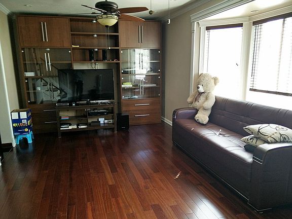 47 Amanda Ct, Staten Island, NY 10312 | Zillow