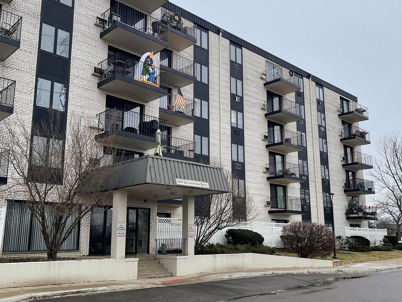 9078 W Heathwood Dr, Niles, IL 60714 | Zillow