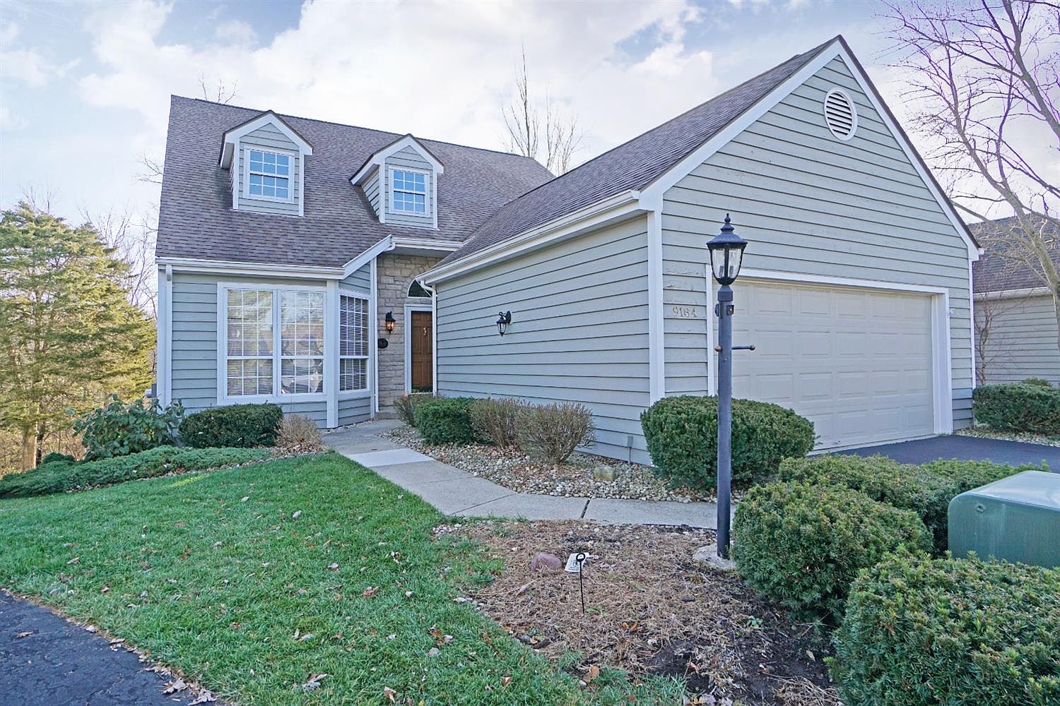 9184 Symmes Landing Dr, Loveland, OH 45140 | Zillow
