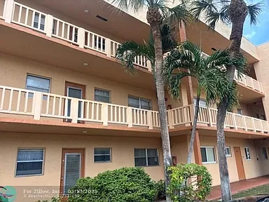 Rokest Condominiums - 8380 Lagos De Campo Blvd Fort Lauderdale FL | Zillow