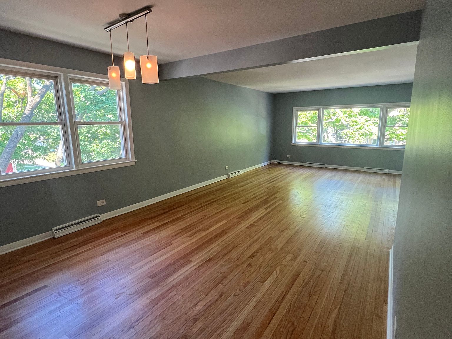 6460 N Artesian Ave UNIT 1, Chicago, IL 60645 | Zillow