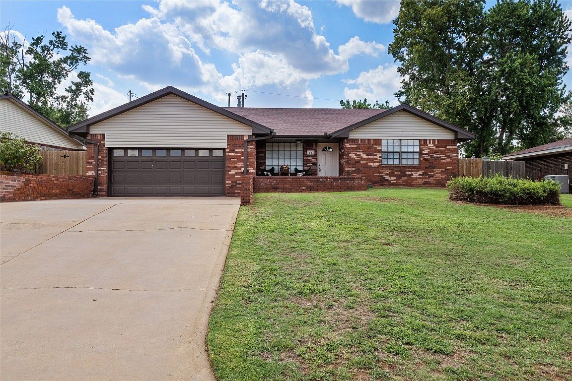 1223 N Indiana St, Weatherford, OK 73096 | Zillow