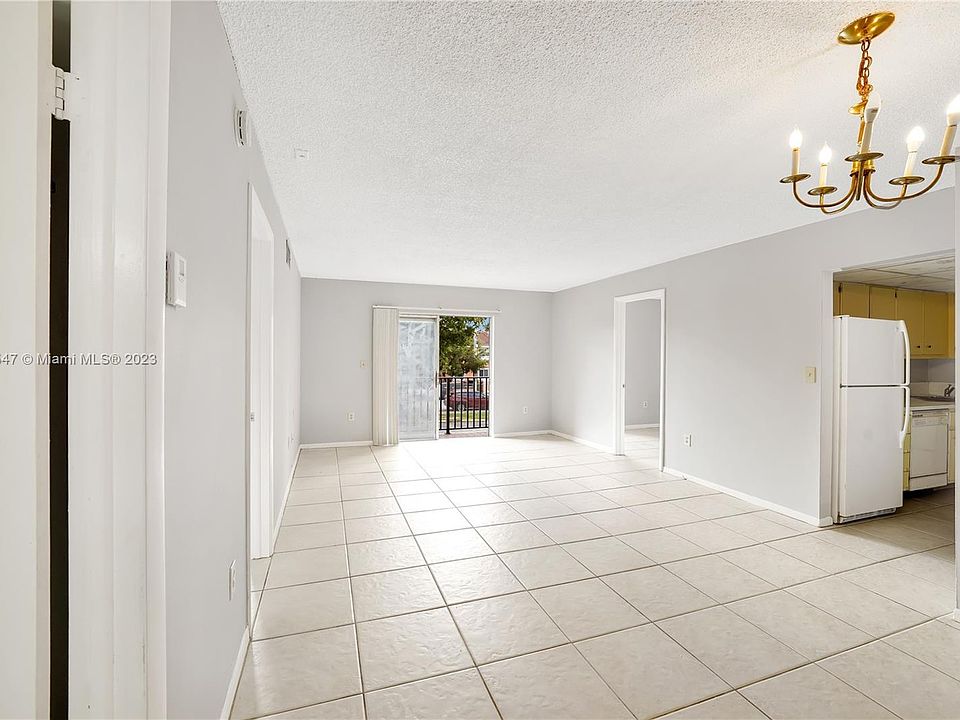 4705 NW 7th St APT 203-7, Miami, FL 33126 | Zillow