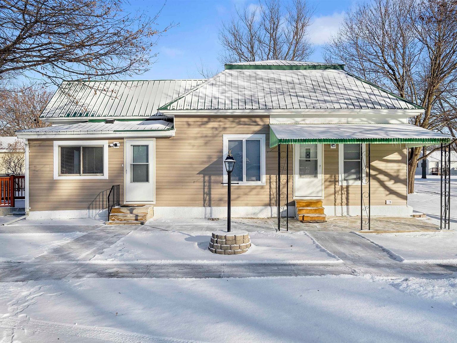 420 Worth St, Lamont, IA 50650 | Zillow