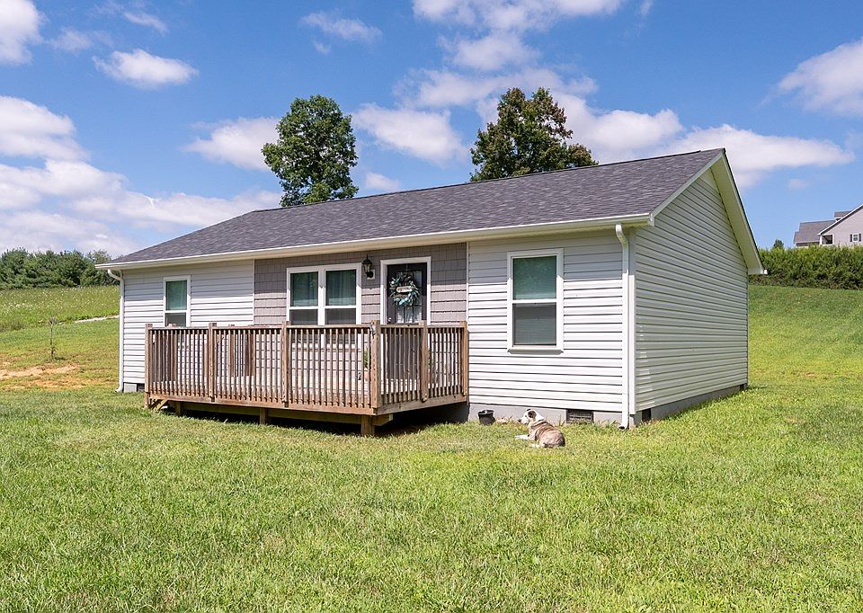 340 Richmond Ave, Rural Retreat, VA 24368 | Zillow