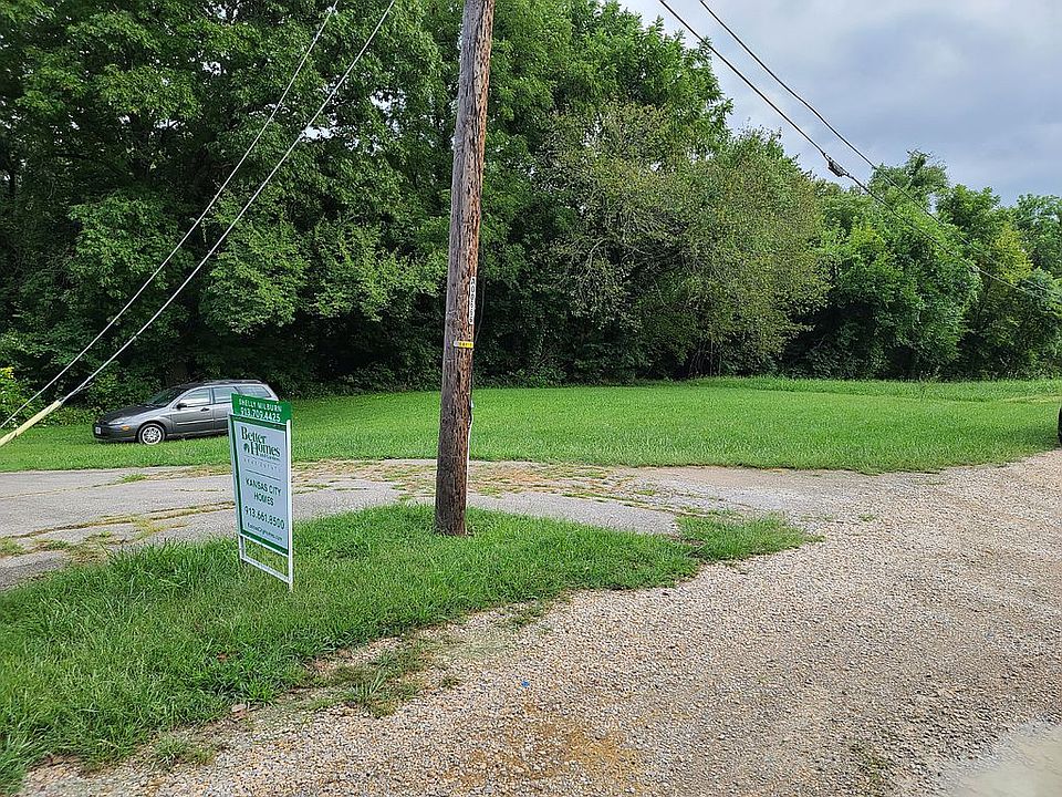 8107 Kickapoo St, De Soto, KS 66018 | Zillow