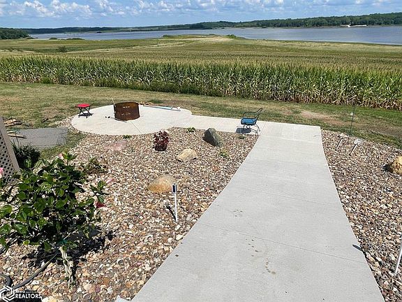 112 Arrowhead Rd, Melrose, IA 52569 | MLS #6301830 | Zillow