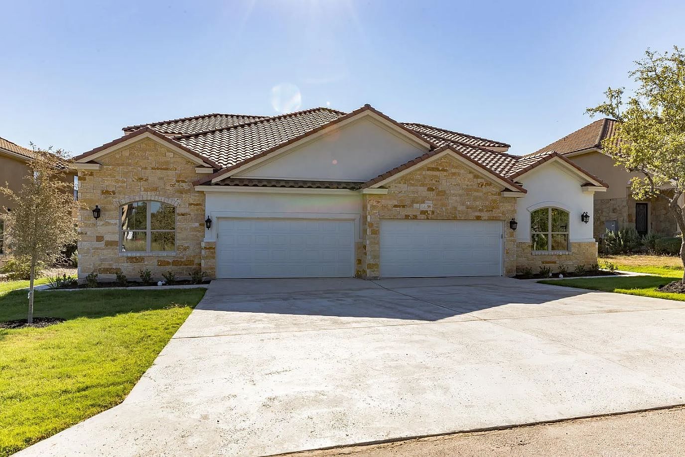 407 Meadowlark St #A, Lakeway, TX 78734 | Zillow