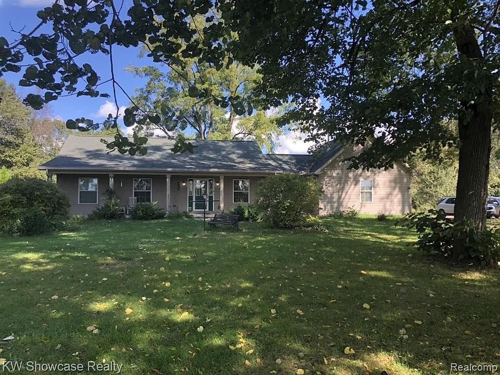 3817 Dean Rd, Howell, MI 48855 | Zillow