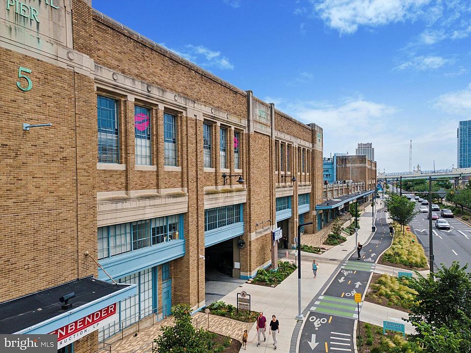 Pier 5 Condominiums - 7 N Christopher Columbus Blvd Philadelphia PA ...
