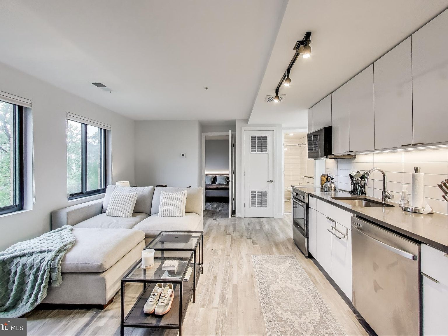 700 Roeder Rd #402, Silver Spring, MD 20910 | Zillow