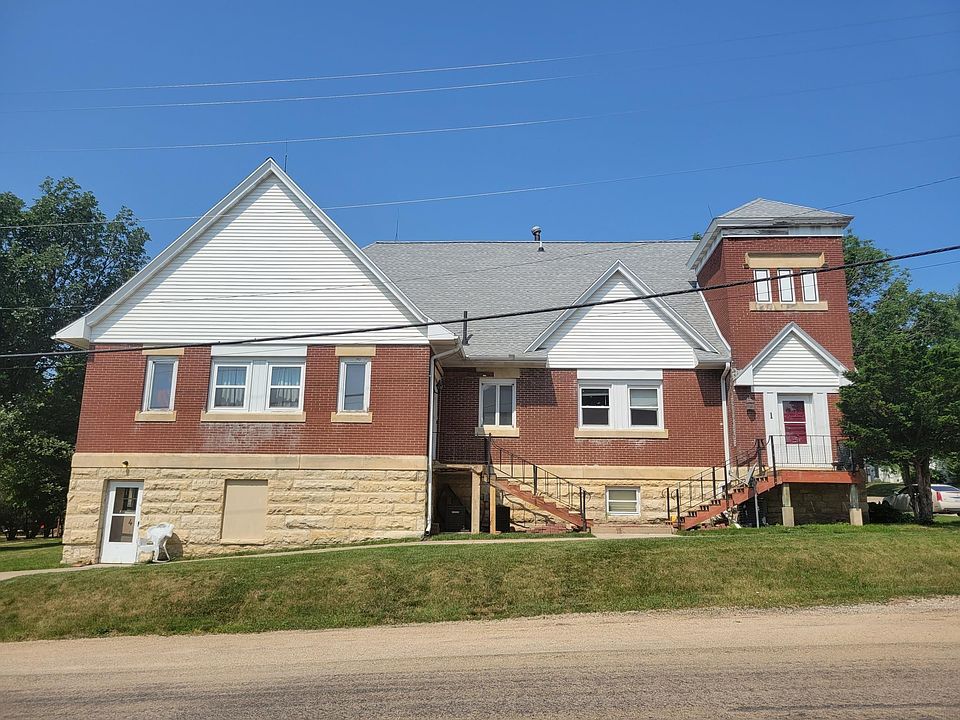 328 Johnston St, Gladbrook, IA 50635 | Zillow