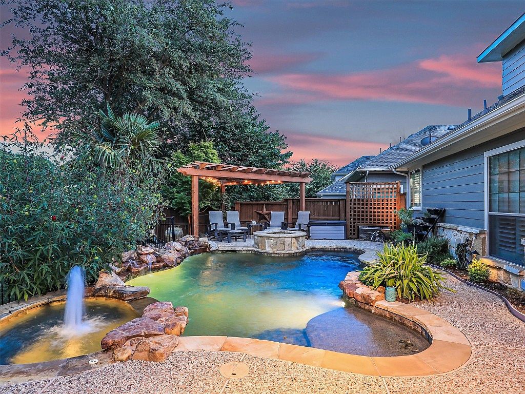 529 Mefford Ln, Allen, TX 75013 | Zillow