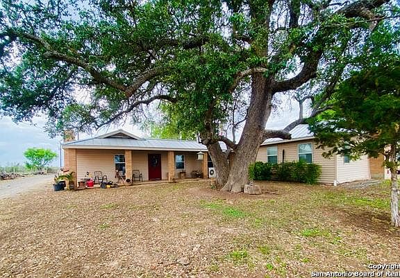 1849 CR 340, Knippa, TX 78870 | MLS #1682177 | Zillow