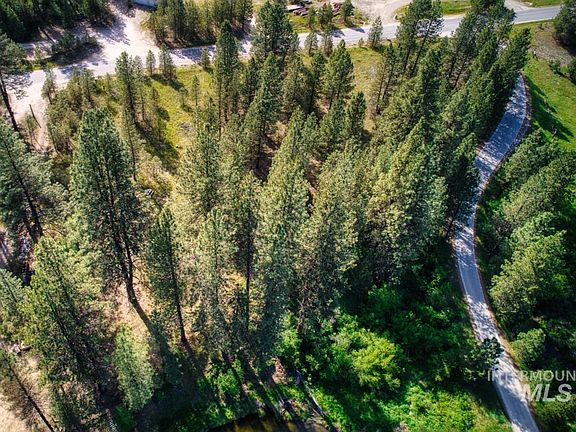 829 S Middle Fork Rd, Garden Valley, ID 83622 | MLS #98912739 | Zillow