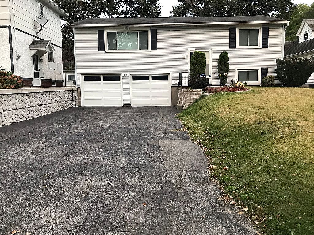 12 Orenda Dr, Rochester, NY 14622 | Zillow