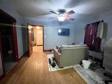 109 W 1st St, Everly, IA 51338 | Zillow