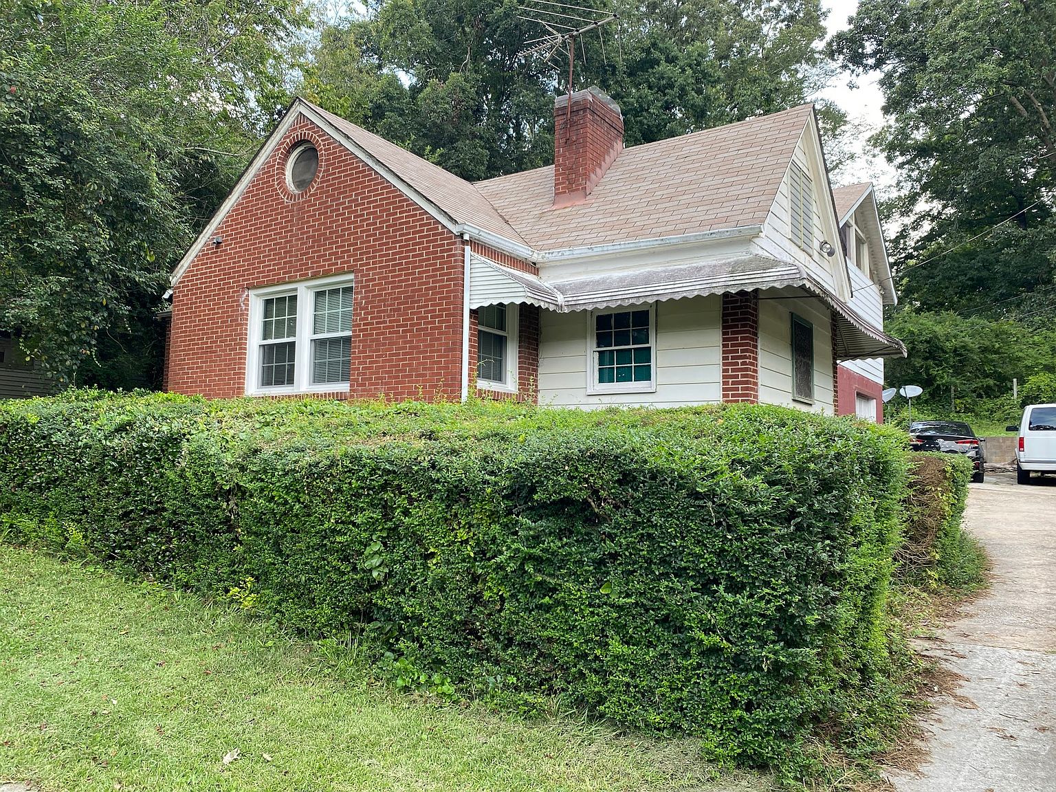 4284 Hidden Valley Rd, Decatur, GA 30035 | Zillow