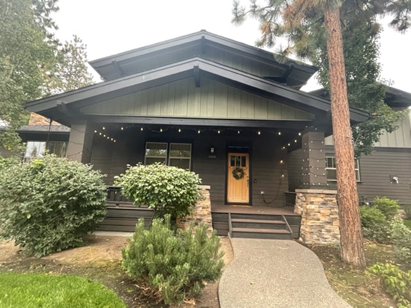 2555 NW Crossing Dr, Bend, OR 97703 | Zillow