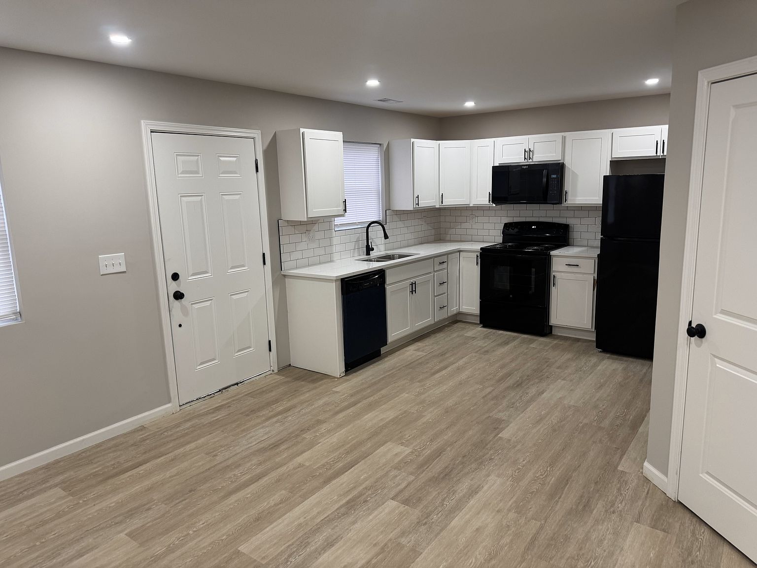 1514 Delbert Rd, Columbus, OH 43219 | Zillow