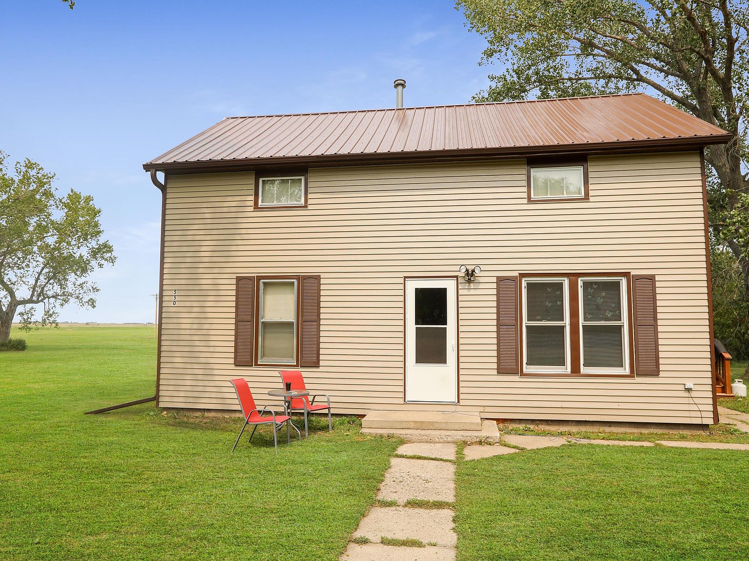 550 Broadway St NW, Conde, SD 57434 | Zillow