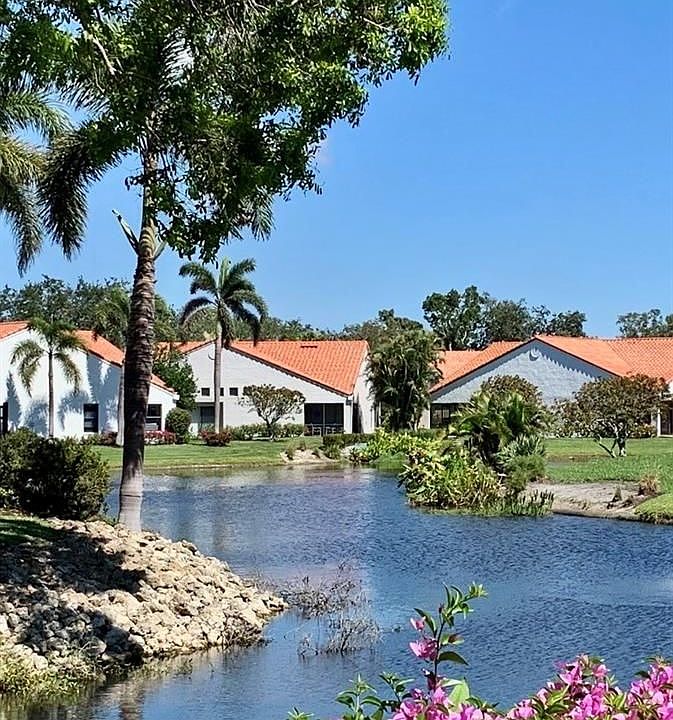 867 Reef Point Cir Naples FL | Zillow