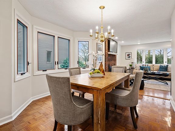 168 Brook Farm Rd #168, West Roxbury, MA 02132 | Zillow