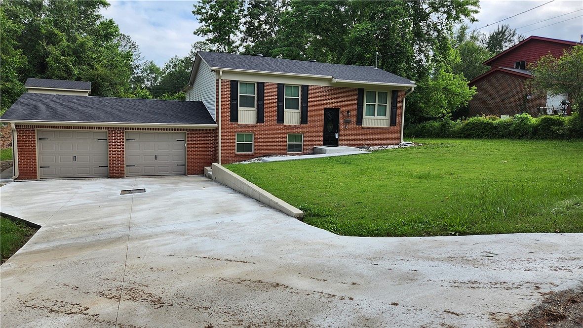 2805 Sunset Stri, Tuskegee Institute, AL 36088 | MLS #165500 | Zillow